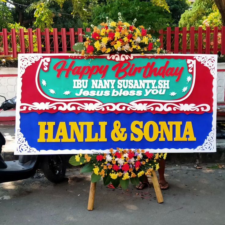 Menjadi Pembawa Kebahagiaan dengan Karangan Bunga Unik